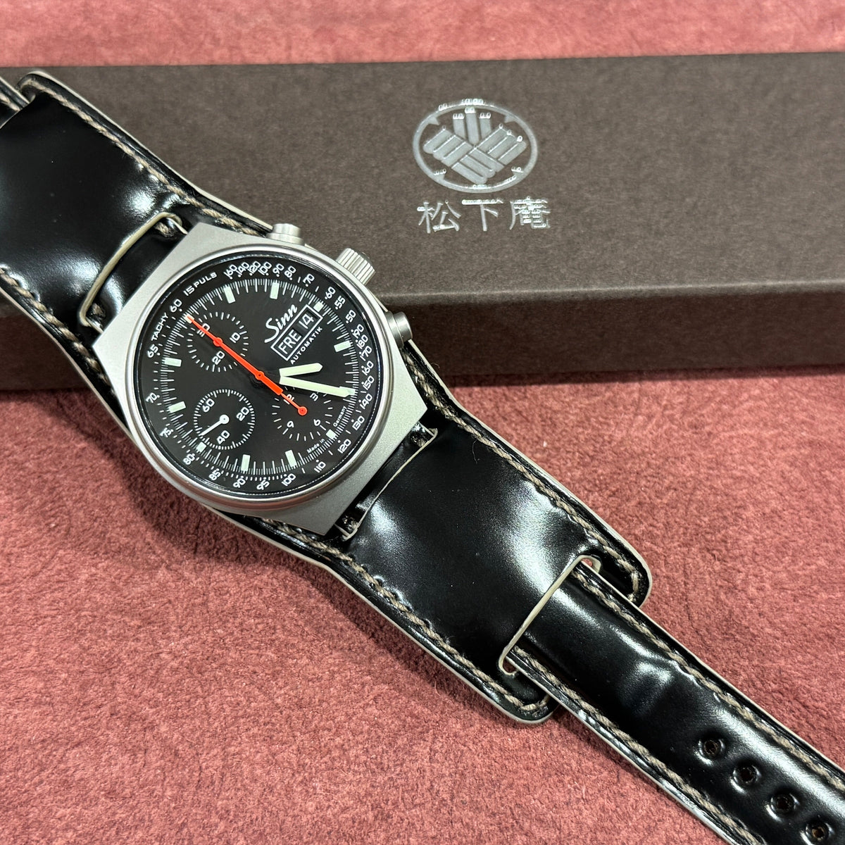 Sinn 144.ST.SA｜台座カスタム コードバン ブラック – 松下庵